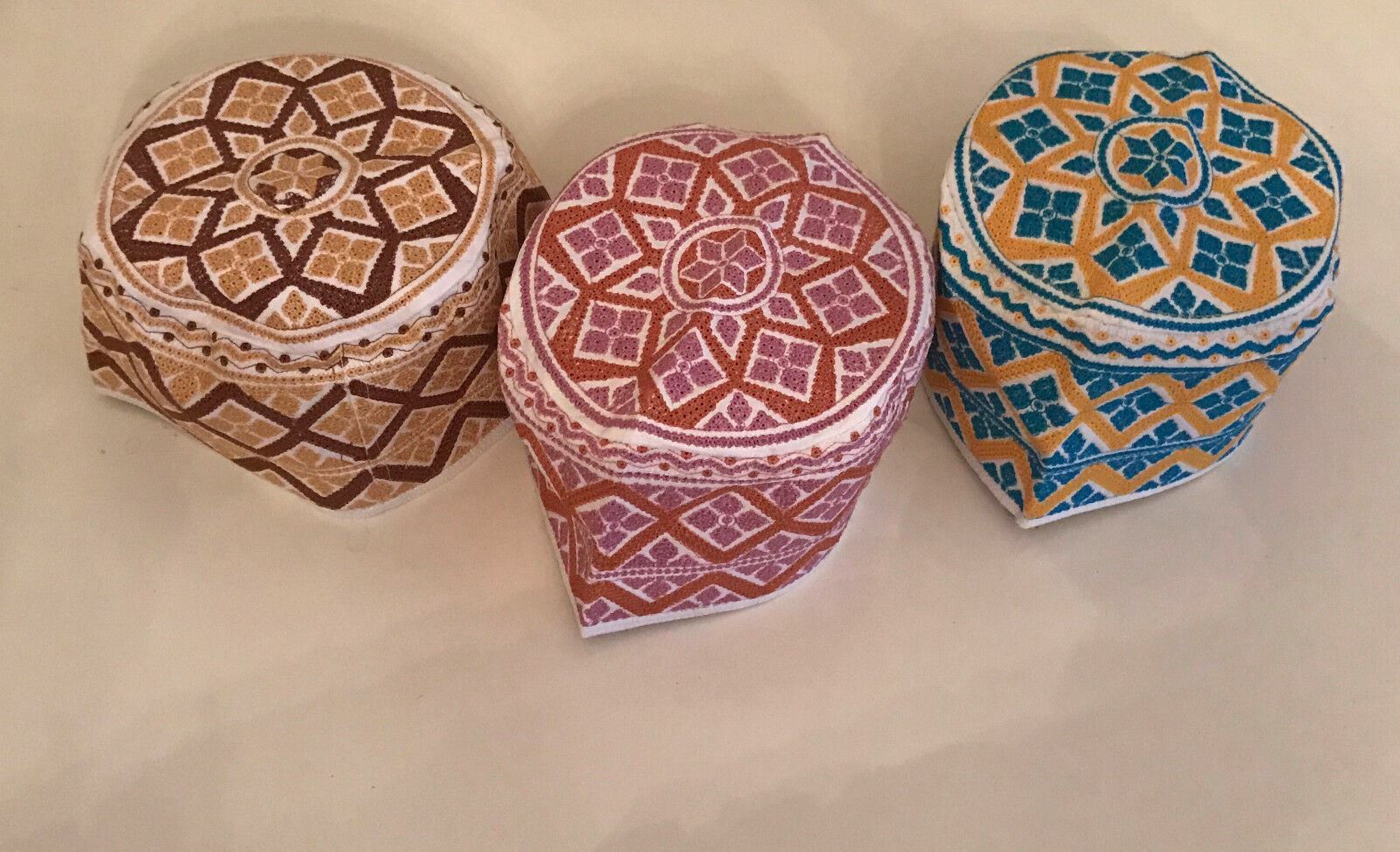 OMANI Kuma hat Talya Massar mens cap Zanzibar embroidered pill-box ...