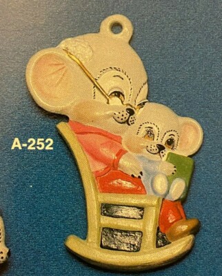 VINTAGE ALBERTA'S CERAMIC MOLD #A-252 GRANDFATHER MOUSE W/ROCKER ...