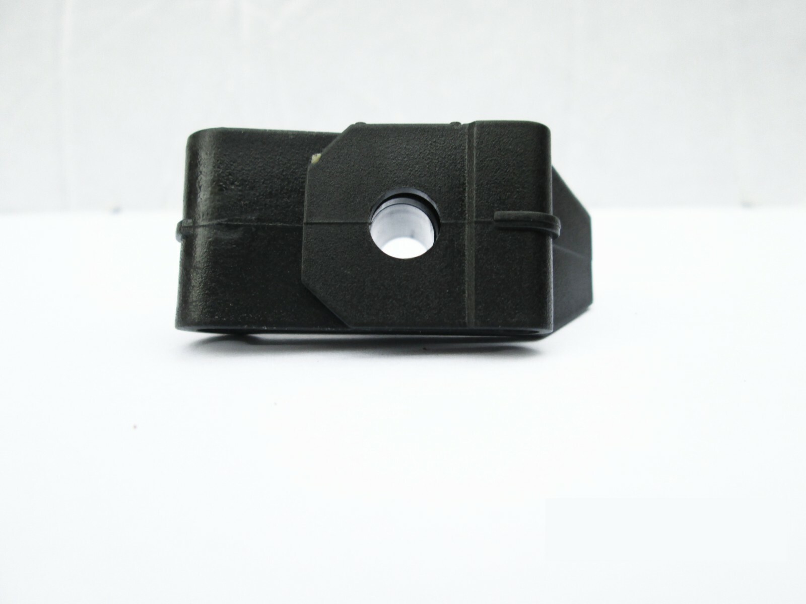 MERCEDES-BENZ BUMPER FENDER PLASTIC LINER 35MM U NUT RIVET RETAINER ...