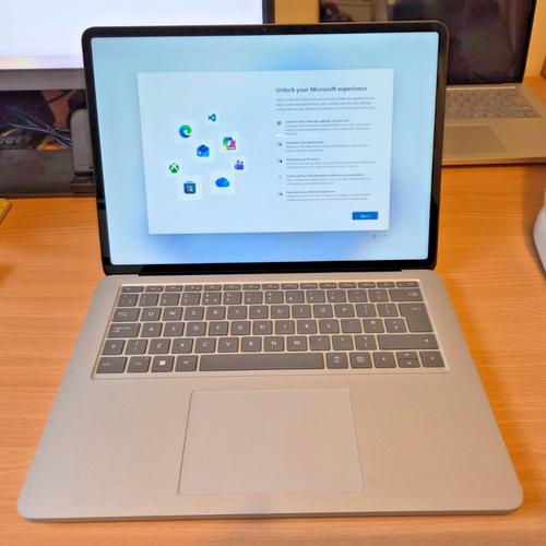 Microsoft Surface Laptop Studio (Core i7, 32GB RAM, 1TB SSD, NVIDIA ...