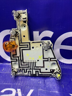 03-06 Mercedes DEFECTIVE W211 LEFT taillight bulb holder PARTS ONLY ...