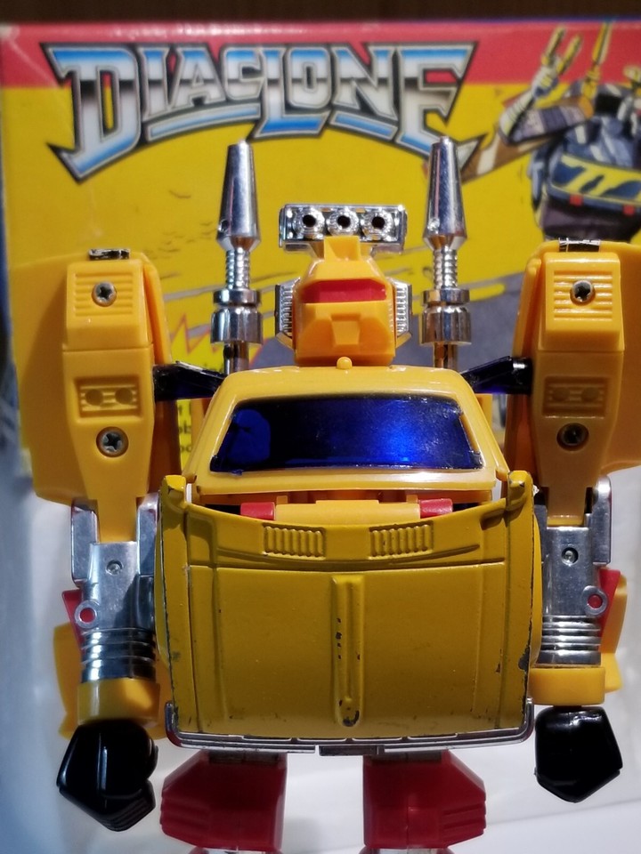 Takara Vintage Transformers G1 Diaclone Yellow Helix 4WD Trailbreaker ...
