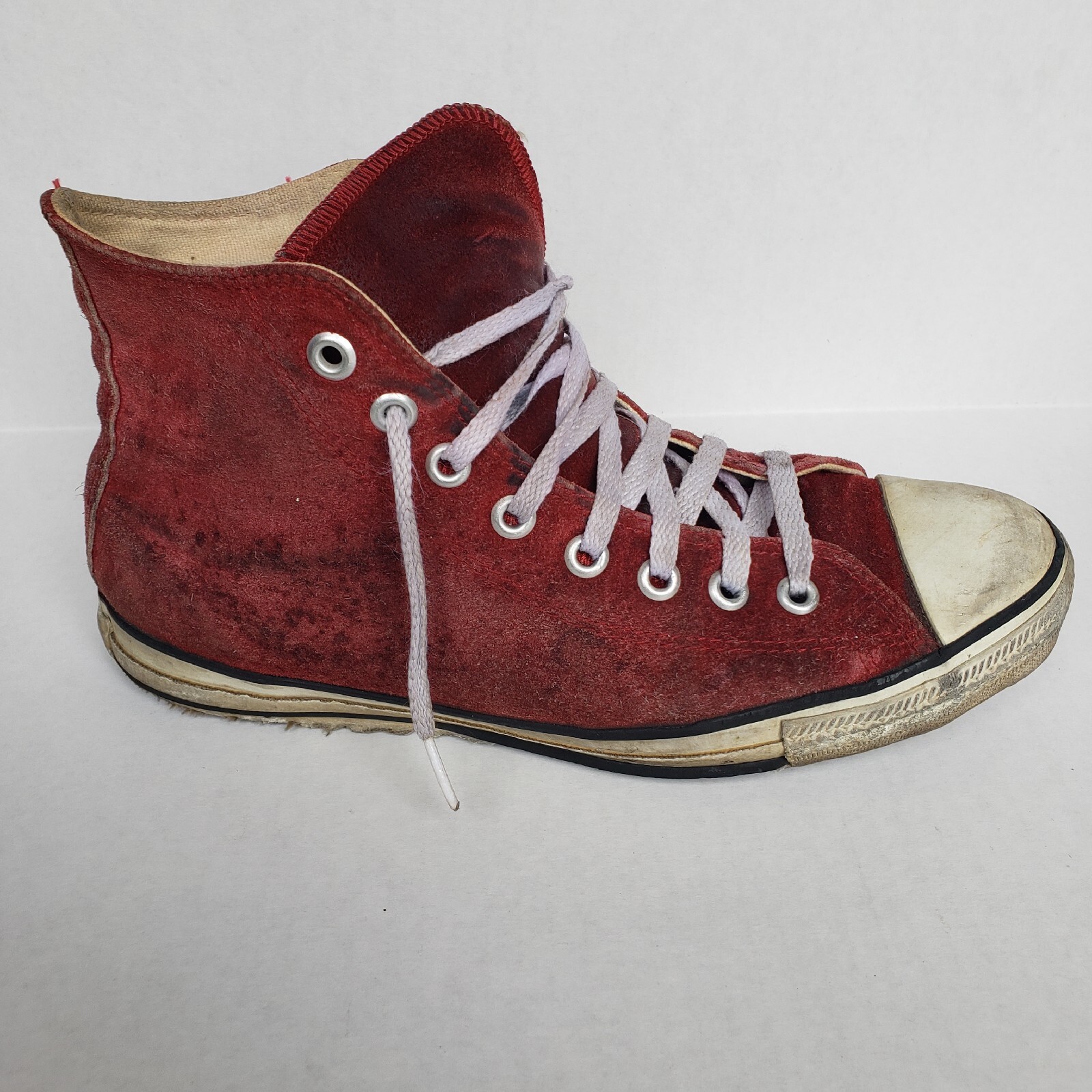 Vintage Converse Chuck Taylor All Star Mid Top Shoes Red Suede 8.5 Made ...