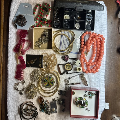 Junk Drawer Lot - Vintage Jewelry Necklaces Bracelets Pins Brooches ...