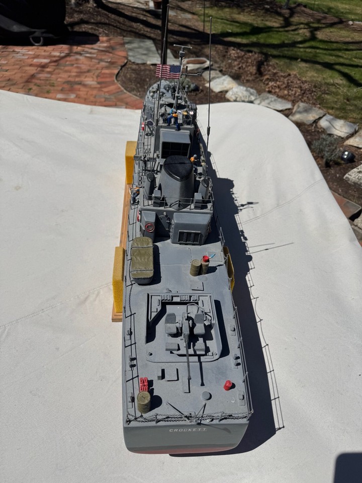 U.S.S. Crockett (DUMAS) 51" Inches Wooden Remote Control Ship - BUILT ...