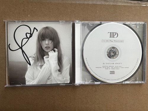 Taylor Swift - TTPD CD + "The Manuscript" w/Hand Signed Photo | eBay