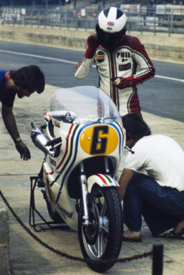 Phil Read Suzuki 1976 Motorcycle Racing Old Photo 5 | eBay