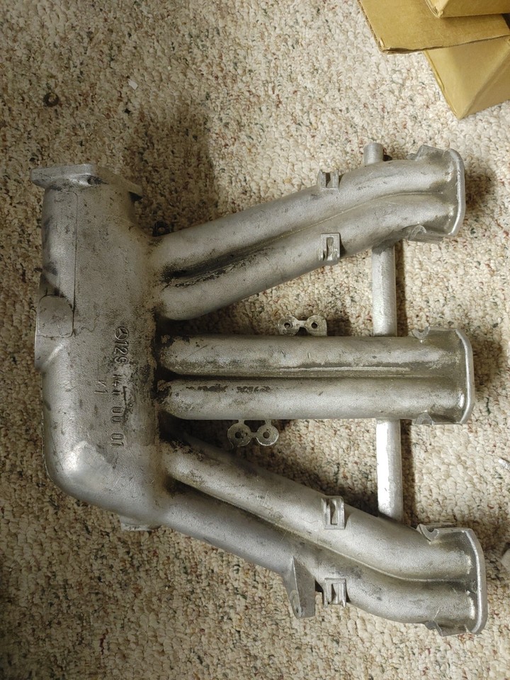 1965-1973 Mercedes W108 W111 W113 M129 M130 Engine Intake Manifold ...