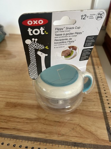 OXO Tot Flippy Snack Cup (Aqua) Nuevo Exclusivo Envío Gratis Reino ...