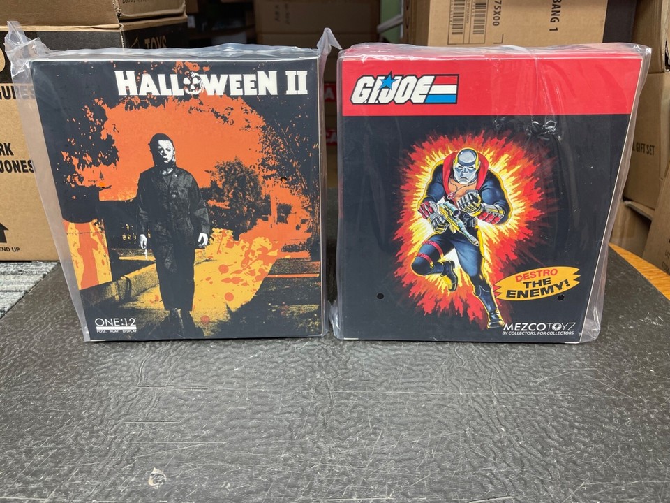 Mezco ONE:12 lot michael myers halloween 2 and destro gi joe in stock ...