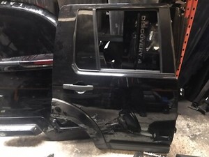 LAND ROVER DISCOVERY 4 LR4 DRIVER REAR DOOR PANEL SANTORINI BLACK | eBay
