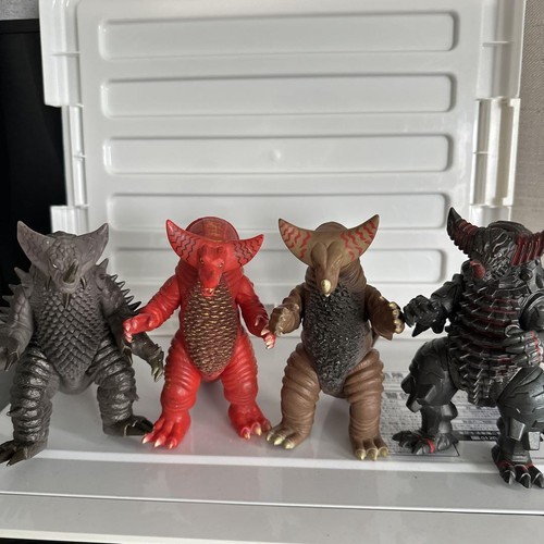 Ultraman Monster Figures 11 Types | eBay