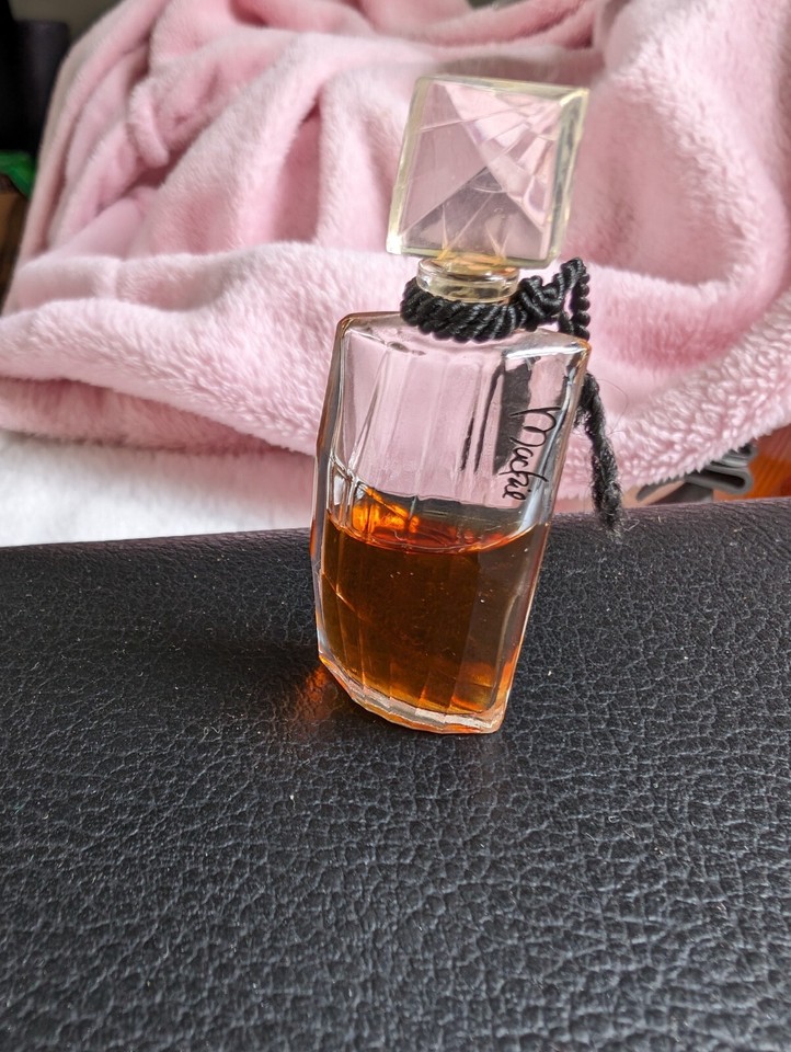 Mackie - Bob Mackie Women Perfume Eau de Toilette Splash Mini 5 mL EDT ...