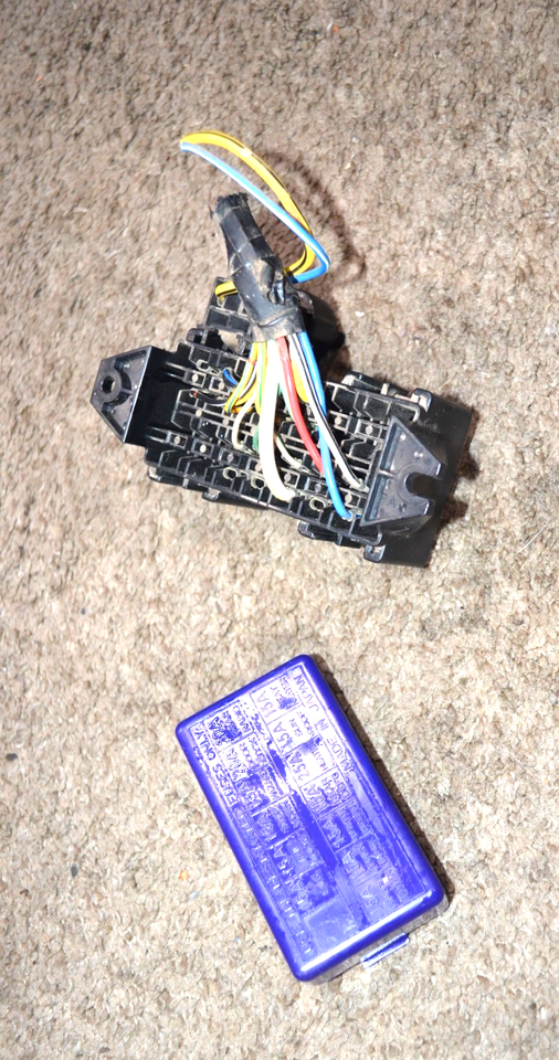 1996-1998 GEO TRACKER SIDEKICK INTERIOR DASH FUSE BLOCK RELAY OEM FROM ...