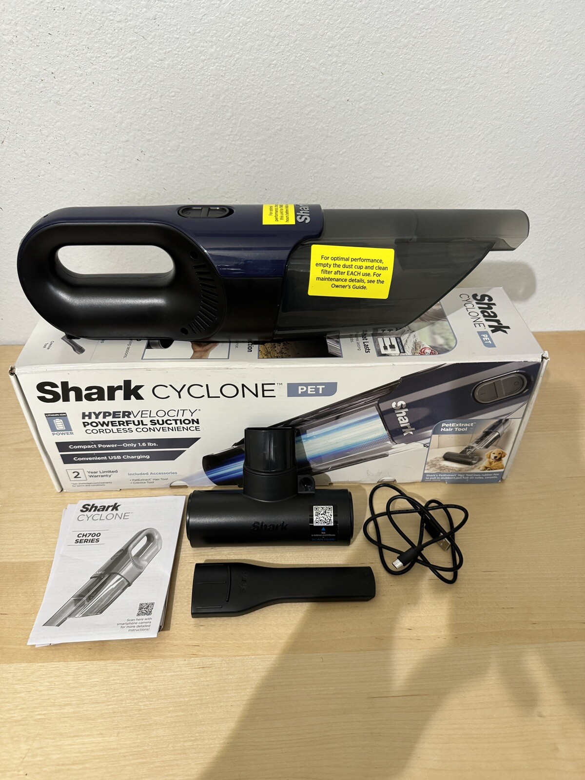 Shark - Cyclone PET Handheld Vacuum with HyperVelocity Suction ...