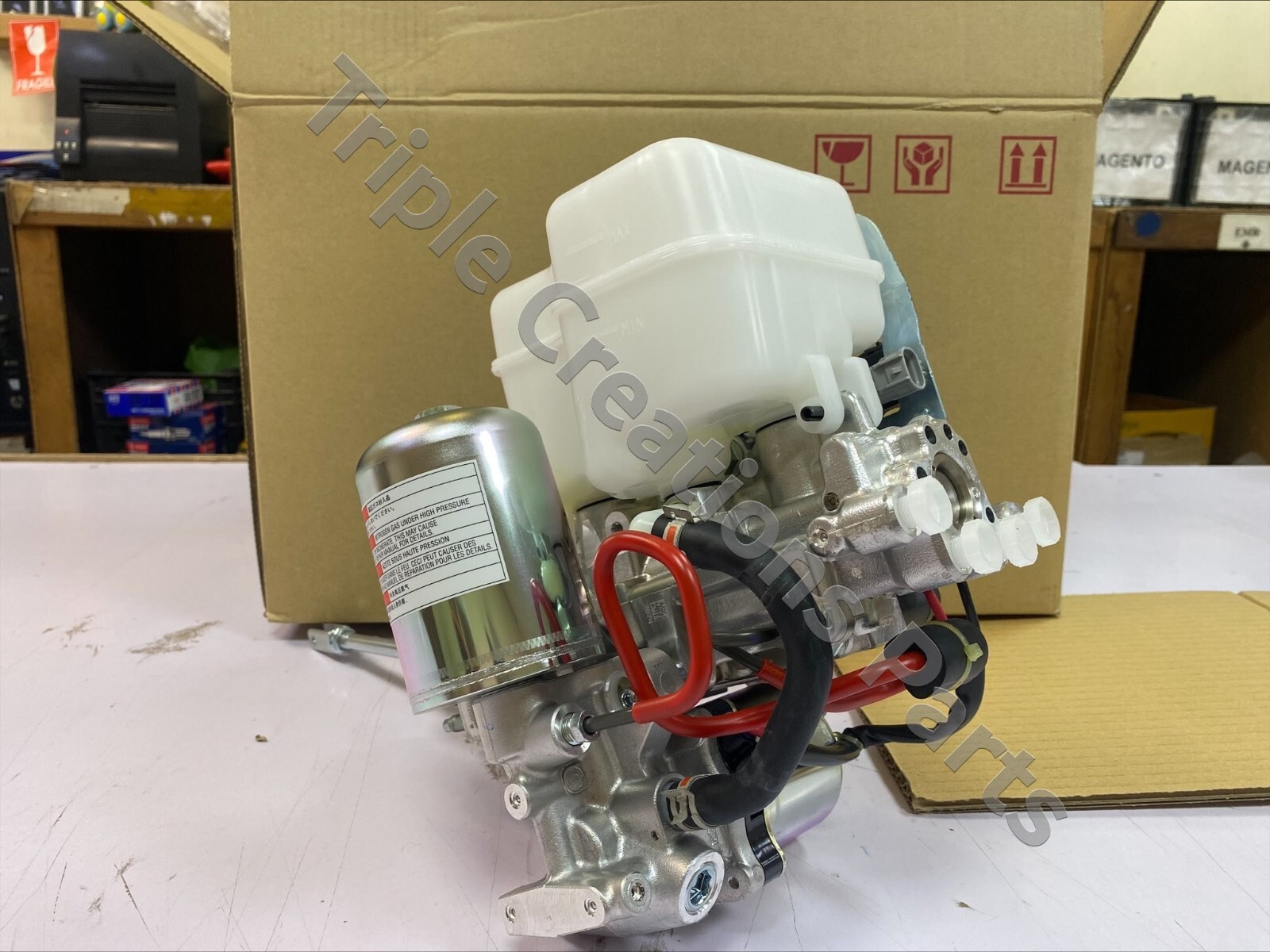 Genuine Toyota 47050-60410 Brake Booster Assy W/Master Cylinder ...