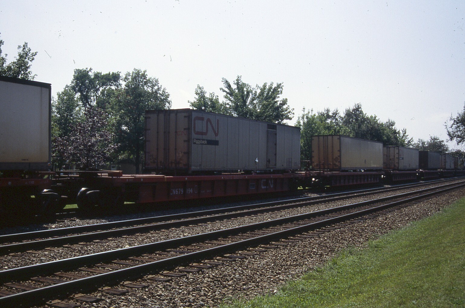 Railroad Slide - Canadian National #679194 Flat Car 1990 Piggyback ...