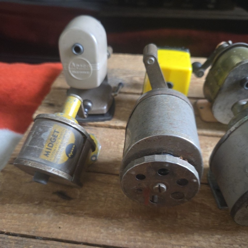 Mixed Make Assorted Lot Of 11 Vintage Hand Crank Pencil Sharpeners ...