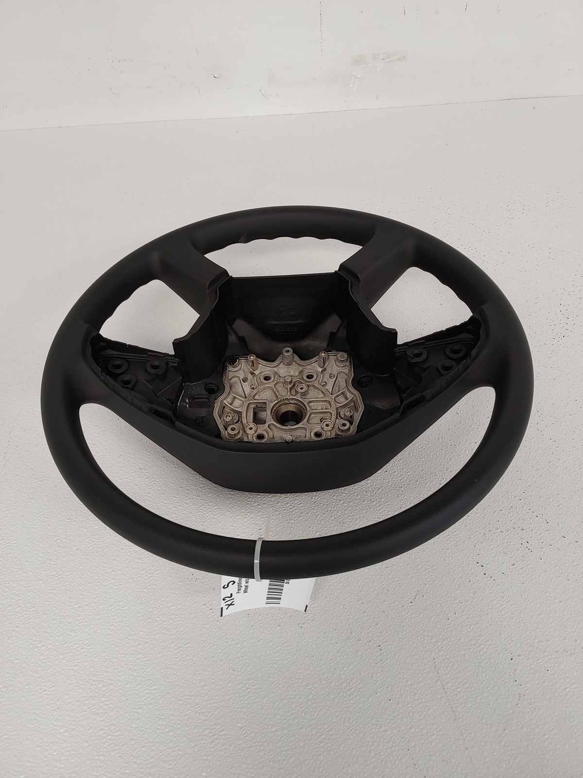 Freightliner 18" Steering Wheel w/o Center Bracket - P/N A14-19622-000 ...