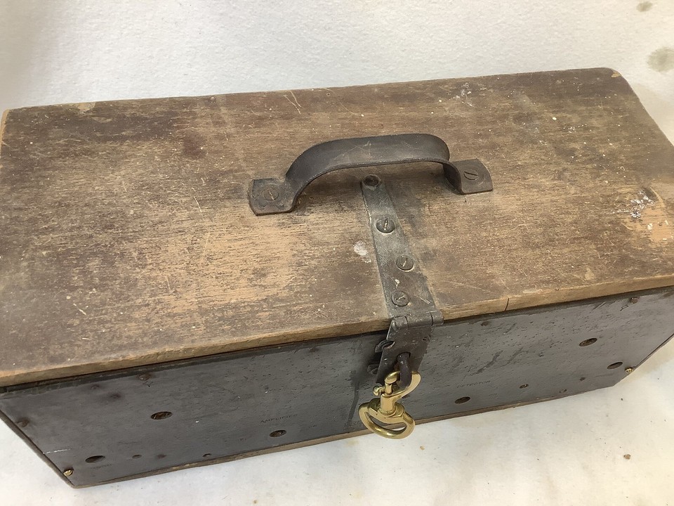 1920s Primitive Tool Tube Radio Collectors Toolbox Western Electric Era ...
