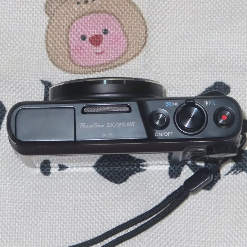 Canon PowerShot SX720 HS 40x Zoom 20.3MP Digital Camera Built-In Flash ...