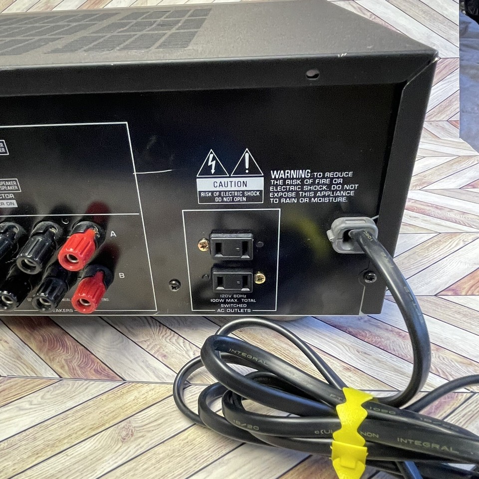 Yamaha RX-496 Natural Sound Stereo Receiver No Remote Tested and Works ...