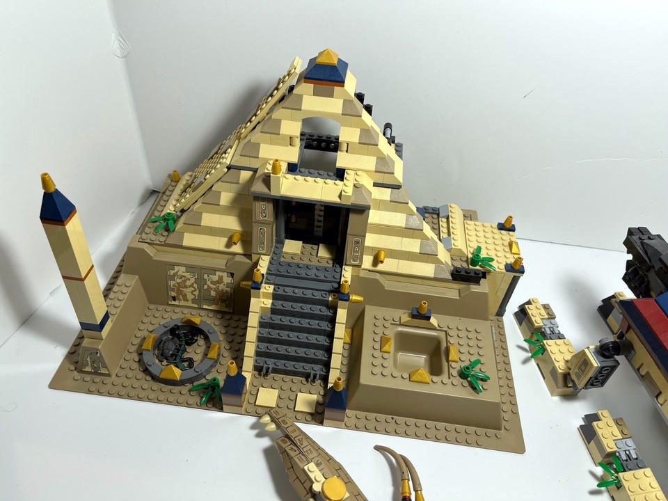 LEGO Pharaoh's Quest: Scorpion Pyramid 7327 + Sphinx from 7326. See ...