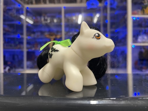 MLP HQG1C My Little Pony - Batty Boo- Mio Mini Pony Glow in the Dark