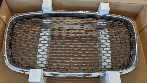 CHRYSLER 300 2015-2019 OEM USED-HONEYCOMB Grille Grill 5SW16LAUAE | eBay