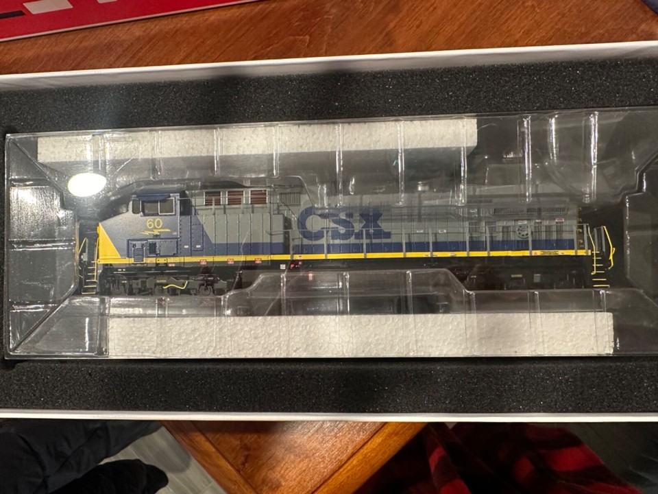 ho scale Scale trains GE AC4400CW CSXT 60 YN2 as Delivered DCC & Sound | eBay