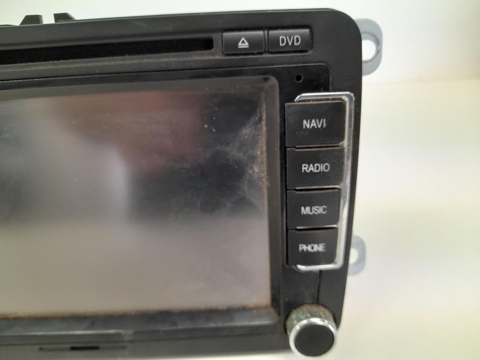VOLKSWAGEN AMAROK STEREO RADIO HEAD UNIT DISPLAY & RCD320 2H 12/10 | eBay