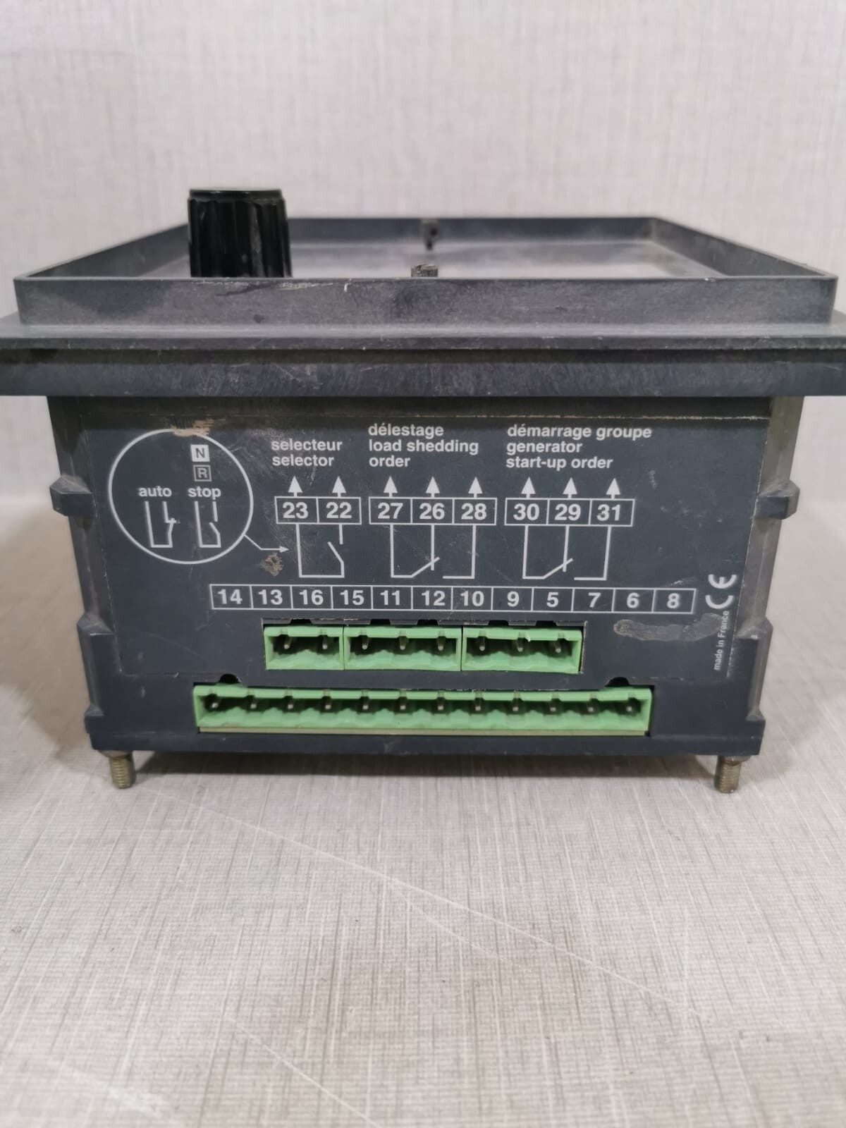 SCHNEIDER ELECTRIC UA CONTROLLER 220/240V 50/60Hz W/O ACCS. | eBay