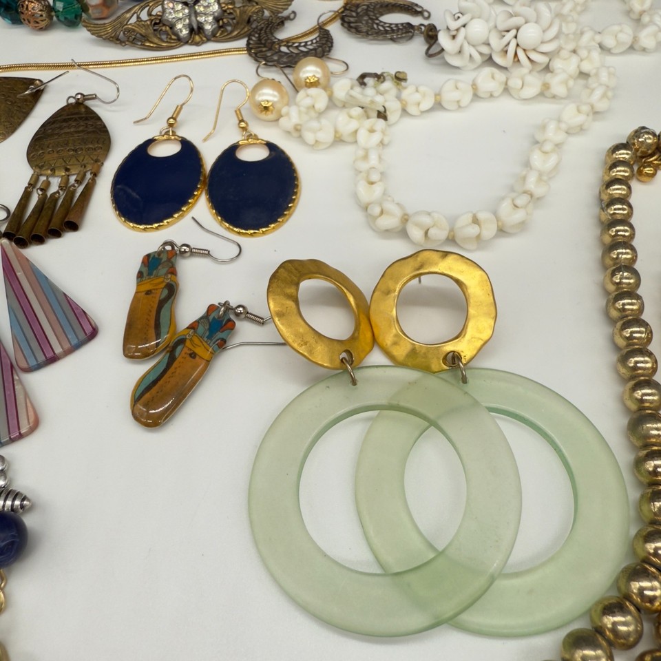 Vintage Jewelry Lot All Wearable Earrings Brooches Necklaces Bracelets ...