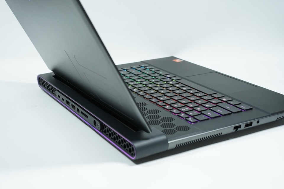 Alienware M16 R1 Gaming Laptop (Ryzen 9 7845HX/32GB/RTX 4080/2TB SSD ...