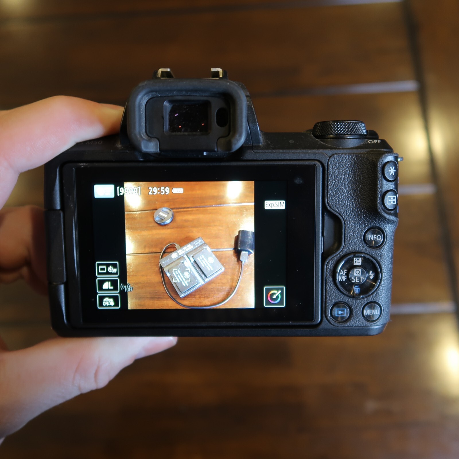 Canon EOS M50 - WITH EXTRA BATTERIES