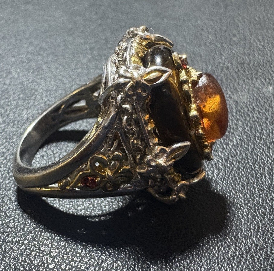 Michael Valitutti Gems en Vogue Sterling & Palladium Amber & Tiger's ...