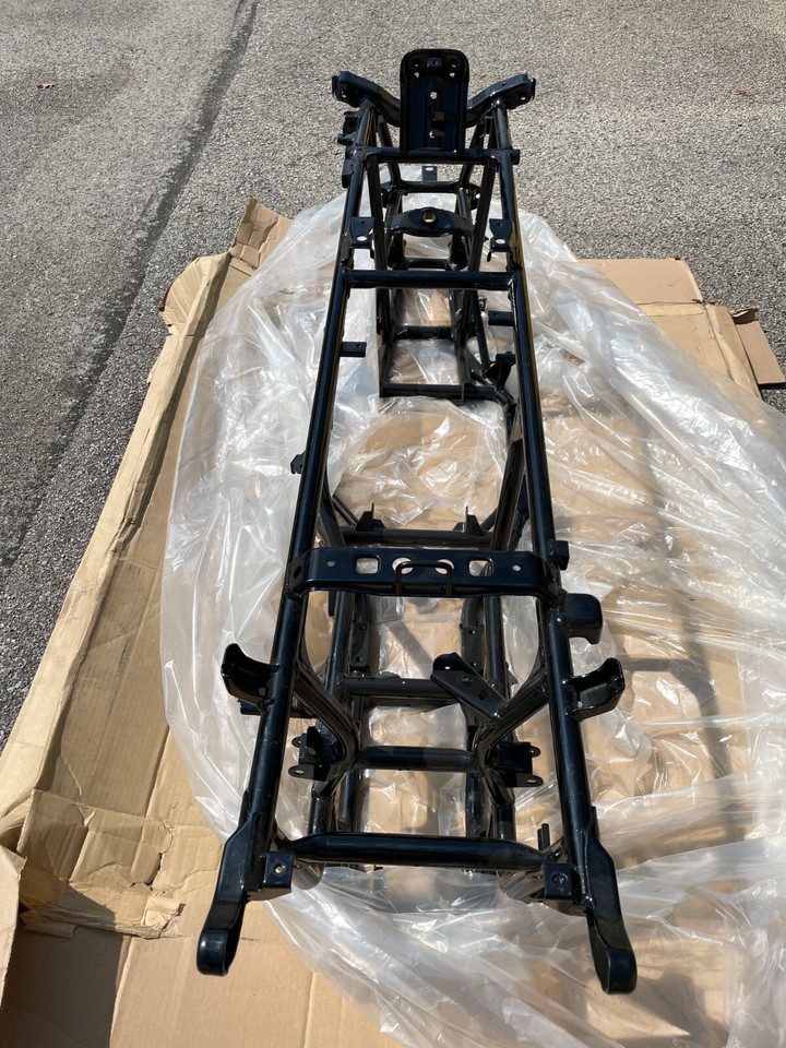 NEW SUZUKI LT500 LT-500 FRAME LT-A500 XPZL1 XPL1 41100-31H02-019 /31H00 ...