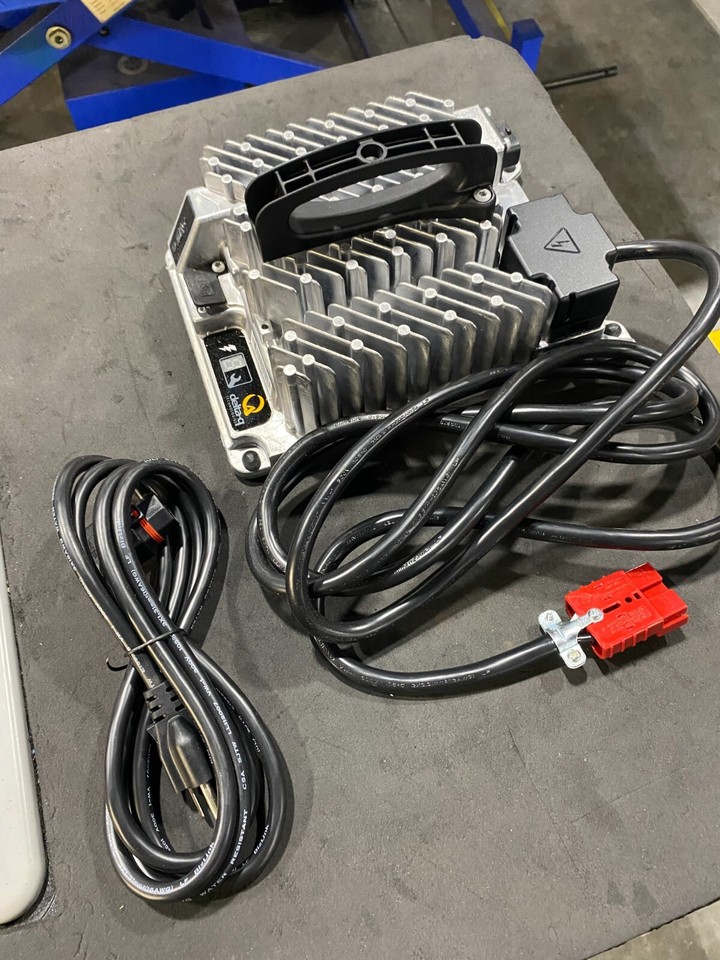 Delta Q - IC650 Battery Charger Model #IC0650-024 #8.642-664.0 | eBay