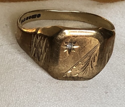Man’s 9ct 375 Gold Cut Diamond Signet Ring Star Engraved Size U Or V ...