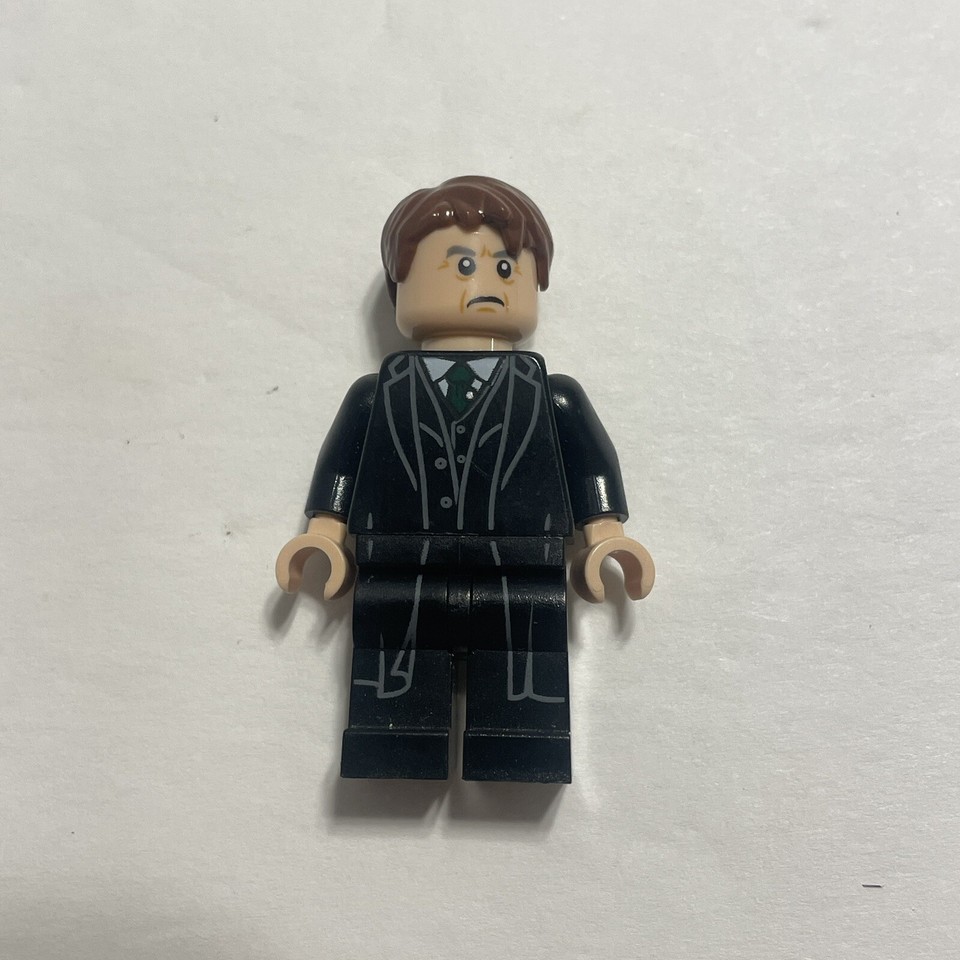 LEGO Harry Potter Minifigure Tom Riddle - Long Coat and Vest - Wrong ...