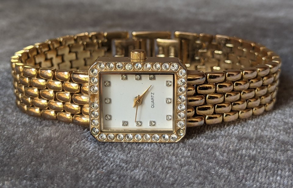 Beautiful Mary Kay Women's Gold Tone Quartz Watch Jeweled Bezel | eBay