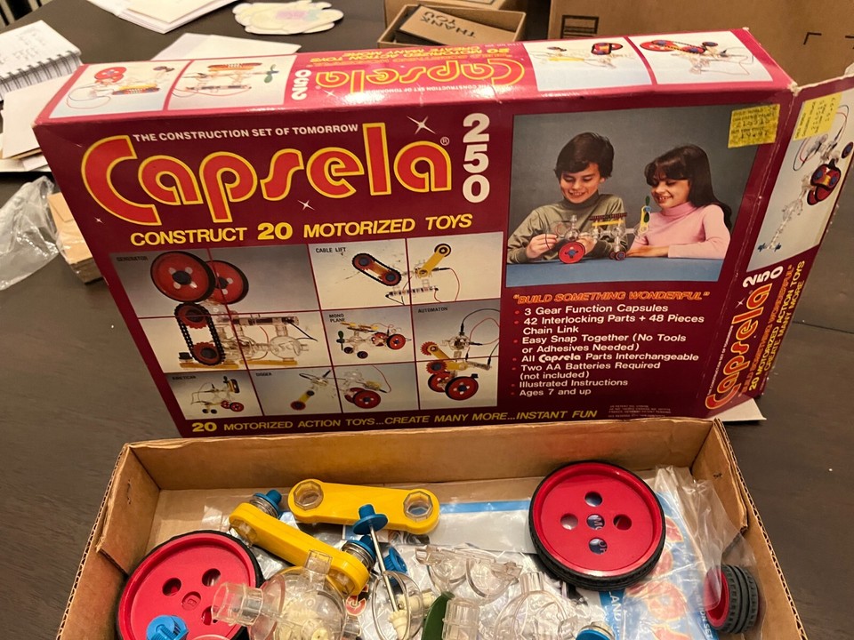 VINTAGE 1978 CAPSELA 250 Motorized Toys Building Set Construction ...