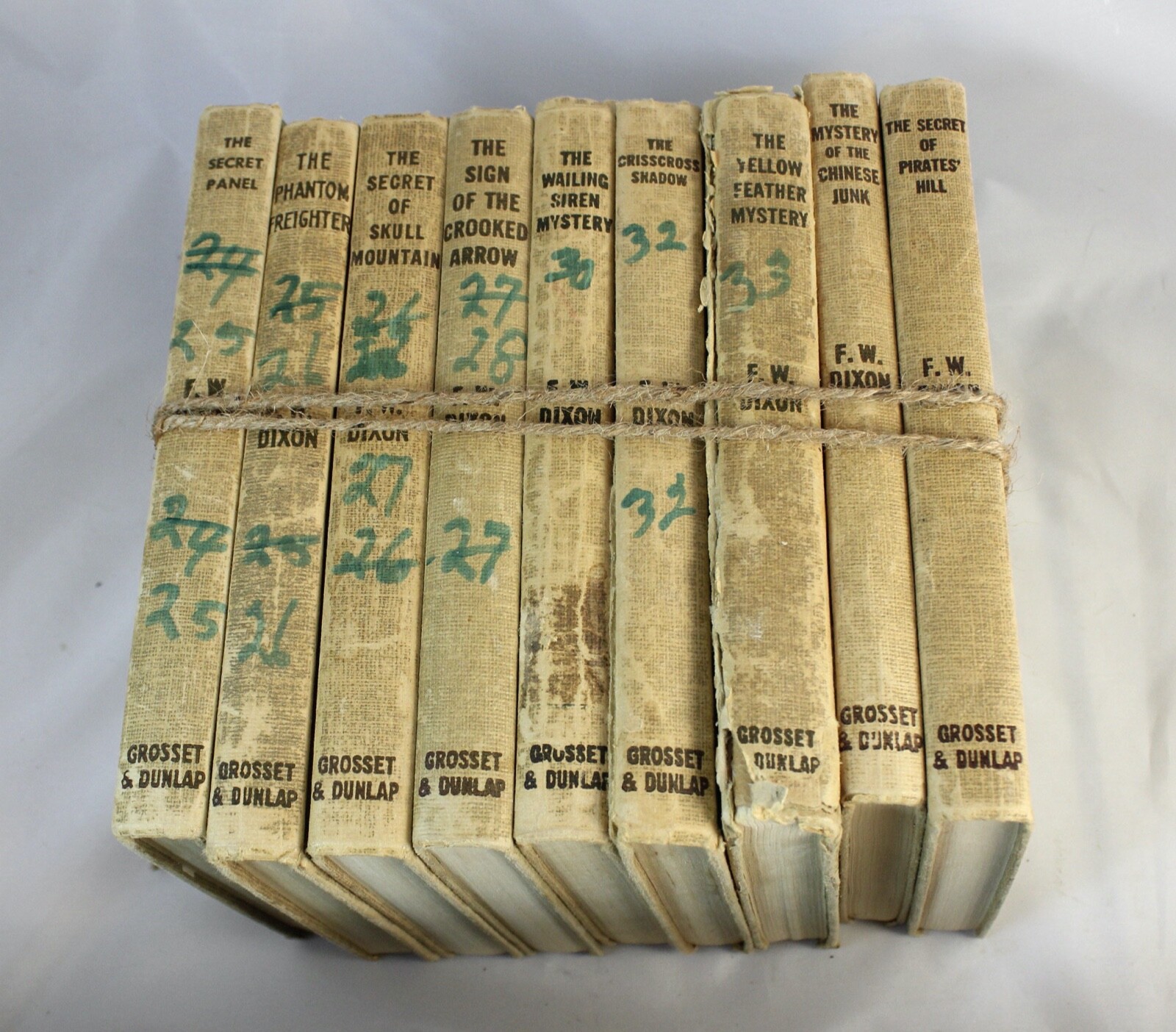 Group of 26 Vintage Hardy Boy Mystery Books- Tan covers | eBay