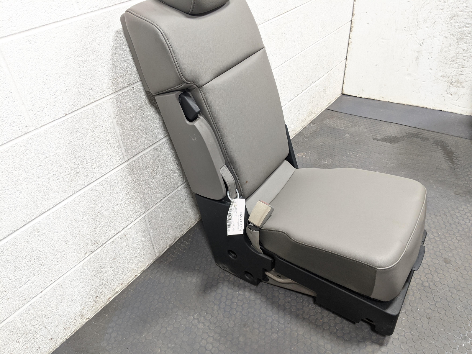 2015-2020 FORD PICKUP F150 Front Middle Seat | eBay