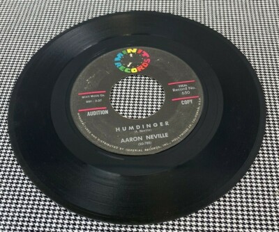 AARON NEVILLE - HUMDINGER/SWEET LITTLE MAMA PROMO 7" RECORD SINGLE(TY ...