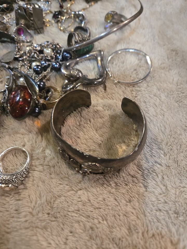 NOT SCRAP STERLING SILVER JEWELRY LOT BROOCHES NECKLACES RINGS ETC ...