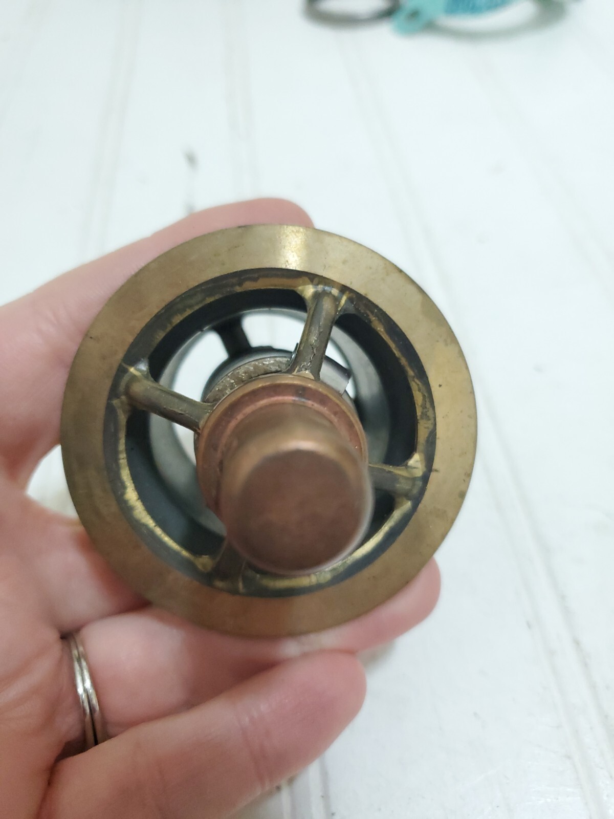 Fleetrite Thermostat for International Navistar 687018C2 for sale ...