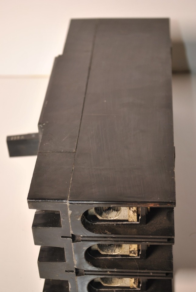 TFJ236225 General Electric GE Type TFJ Circuit Breaker 3 Pole 225 Amp ...