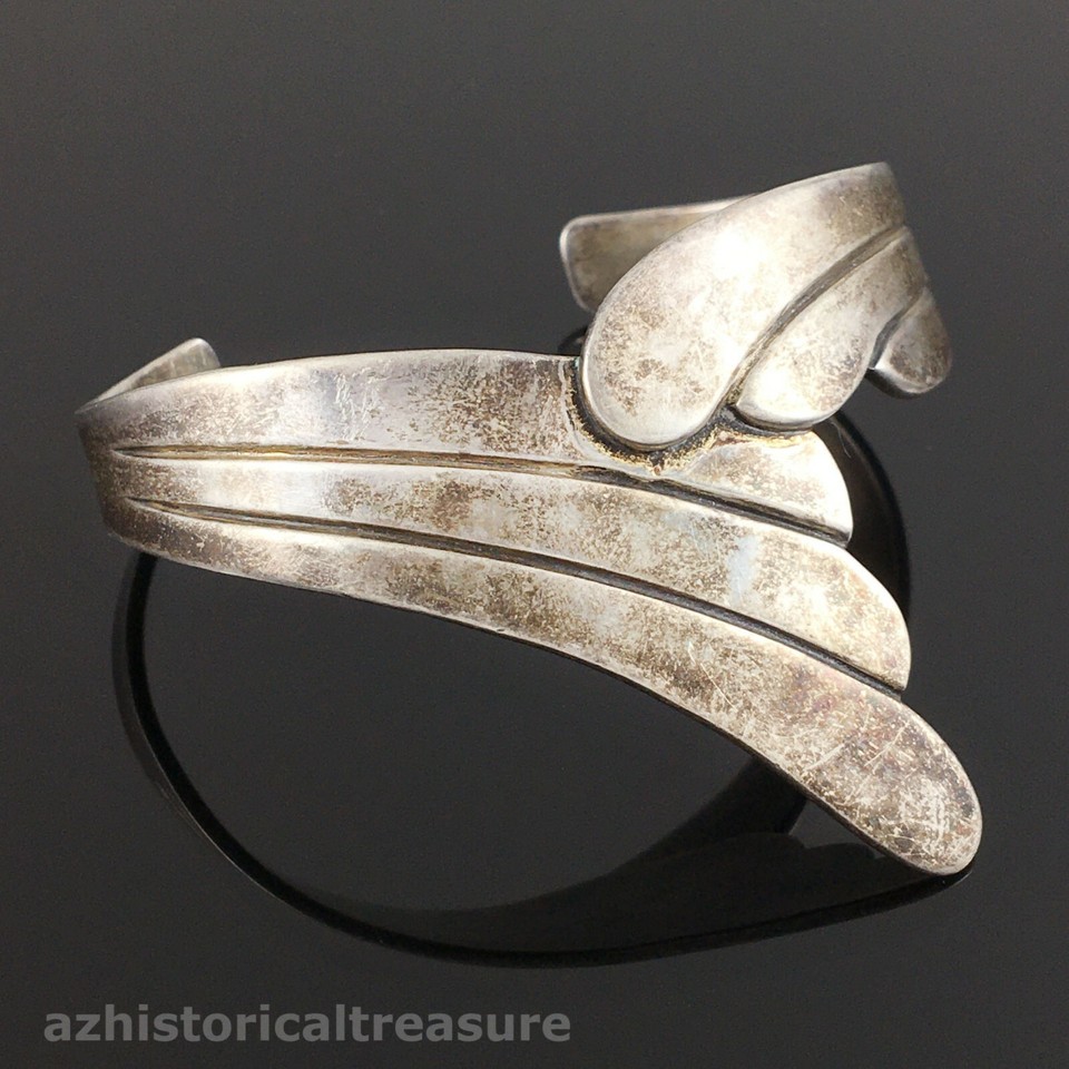 JOHN BEGAY - WHITE HOGAN - NATIVE AMERICAN NAVAJO STERLING SILVER CUFF ...