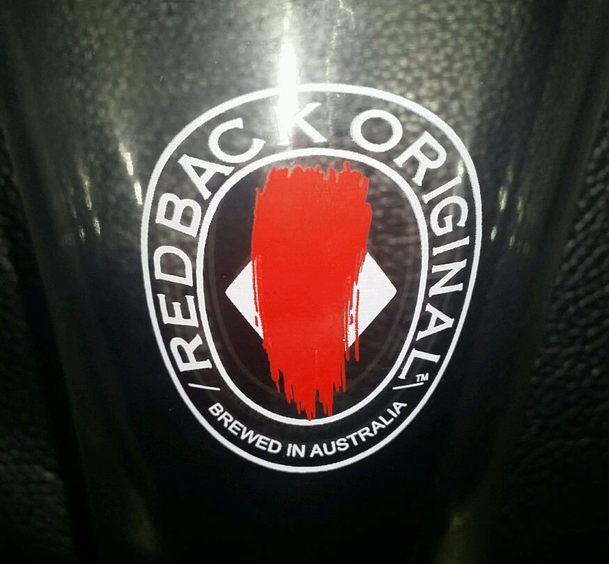 RARE COLLECTABLE REDBACK ORIGINAL 285ML BEER GLASS BRAND NEW WITH A ...